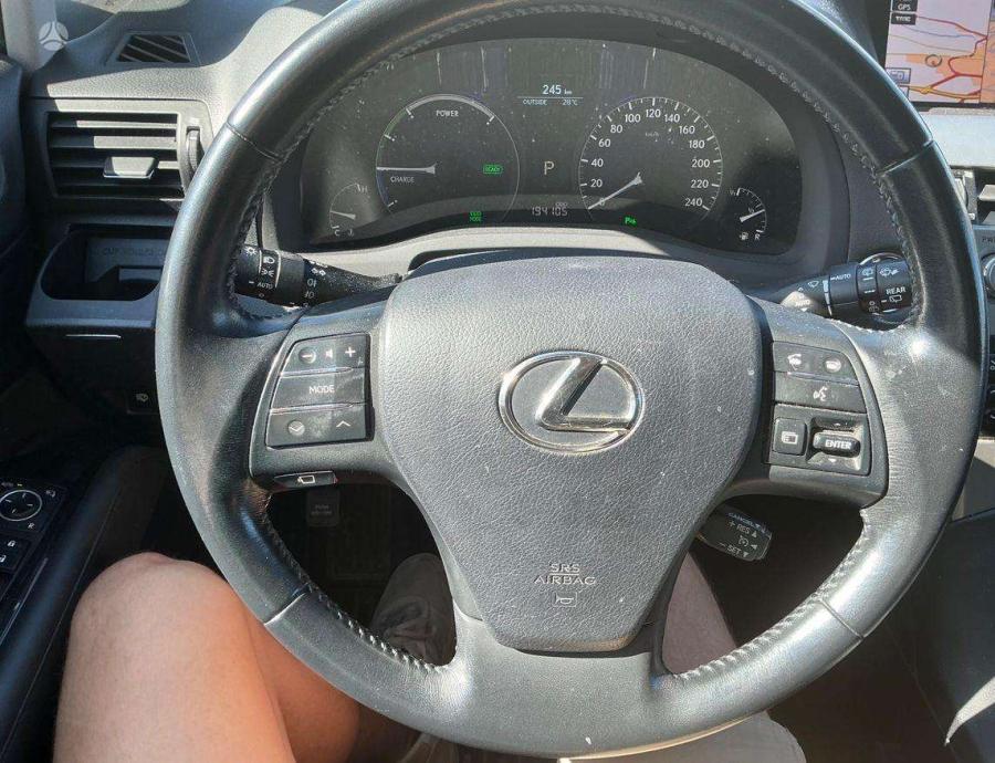 Melns Lexus RX 450h 2011 Viļņa, ar dzinēja tilpumu 3.46 L un nobraukumu 194 tūkst. km par 14999 €, foto 8 vietnē AUTOMOTO.COM.LV