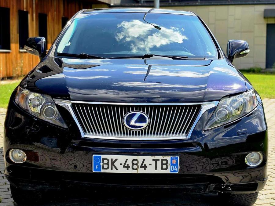Black Lexus RX 450h 2011 in Taurage, with an engine capacity of 3.46 L and mileage of 290 thousand km for 6400 €, photo 3 on AUTOMOTO.COM.LV