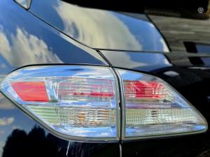 Black Lexus RX 450h 2011 in Taurage, with an engine capacity of 3.46 L and mileage of 290 thousand km for 6400 €, photo 15 on AUTOMOTO.COM.LV