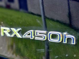 Black Lexus RX 450h 2011 in Taurage, with an engine capacity of 3.46 L and mileage of 290 thousand km for 6400 €, photo 17 on AUTOMOTO.COM.LV