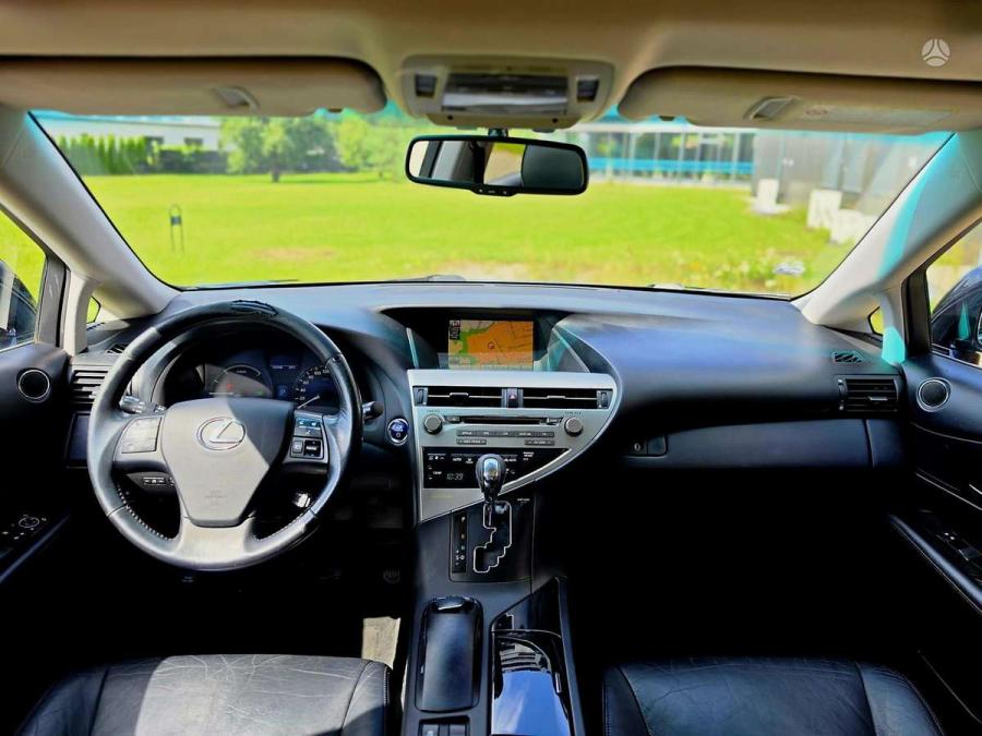 Black Lexus RX 450h 2011 in Taurage, with an engine capacity of 3.46 L and mileage of 290 thousand km for 6400 €, photo 18 on AUTOMOTO.COM.LV