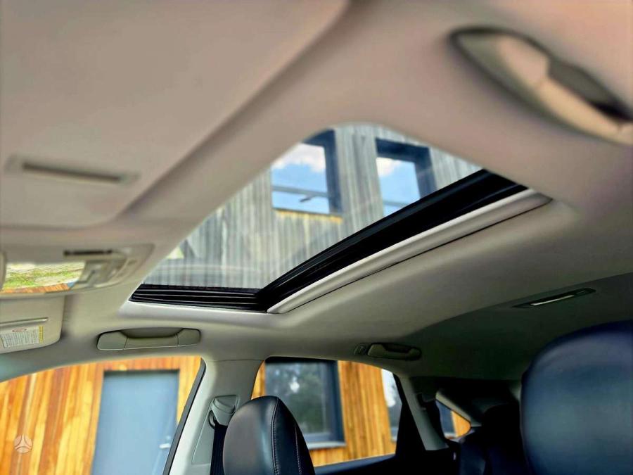 Black Lexus RX 450h 2011 in Taurage, with an engine capacity of 3.46 L and mileage of 290 thousand km for 6400 €, photo 23 on AUTOMOTO.COM.LV