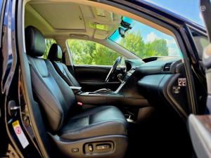 Black Lexus RX 450h 2011 in Taurage, with an engine capacity of 3.46 L and mileage of 290 thousand km for 6400 €, photo 24 on AUTOMOTO.COM.LV
