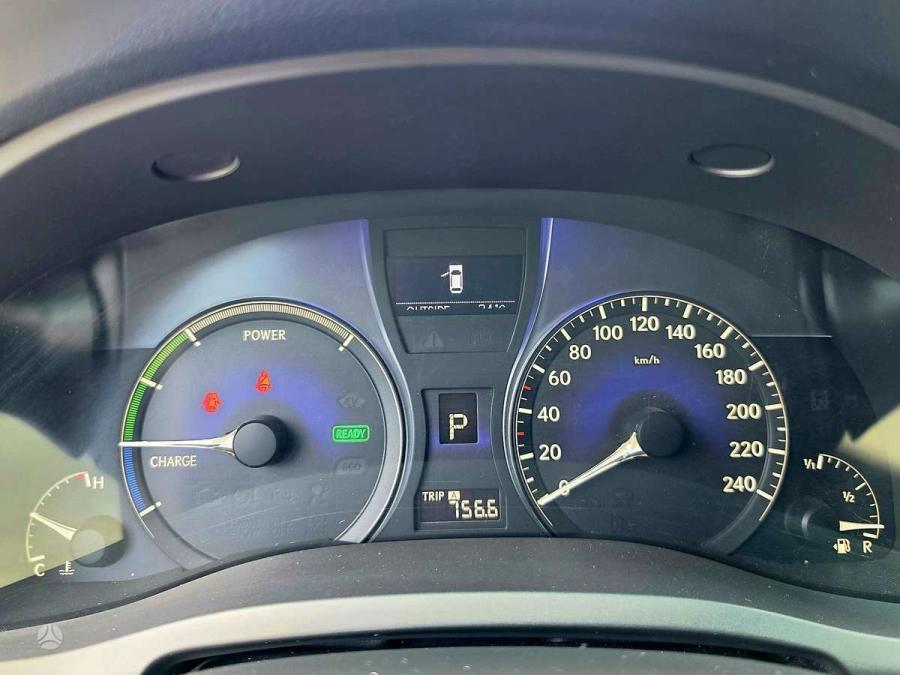 Black Lexus RX 450h 2011 in Taurage, with an engine capacity of 3.46 L and mileage of 290 thousand km for 6400 €, photo 33 on AUTOMOTO.COM.LV