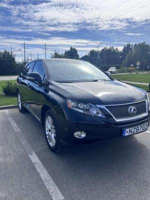 Black Lexus RX 450h 2011 in Vilnius, with an engine capacity of 3.46 L and mileage of 185 thousand km for 13900 €, photo 4 on AUTOMOTO.COM.LV