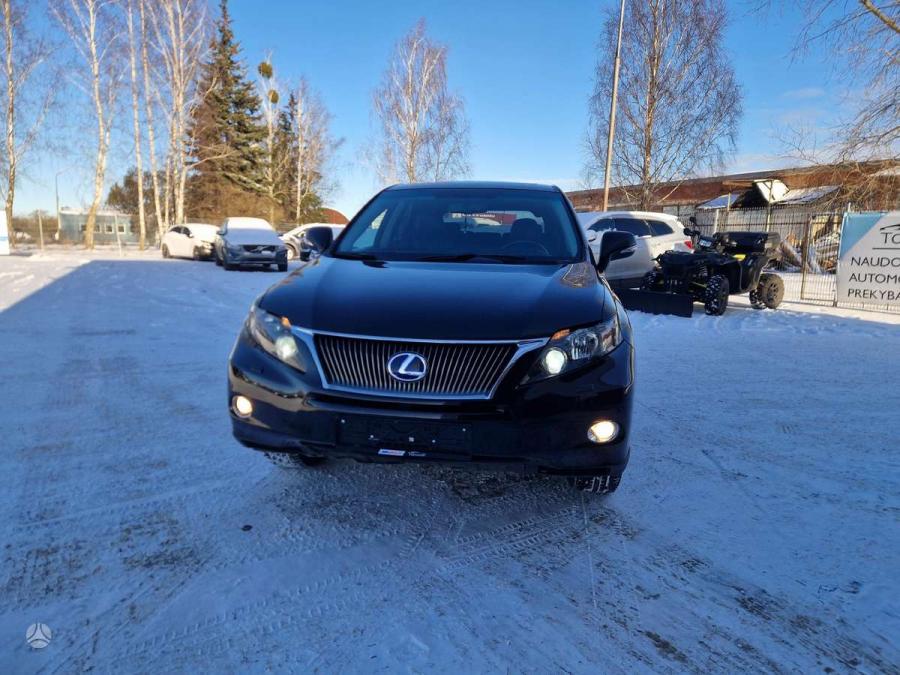 Black Lexus RX 450h 2012 in Ukmerge, with an engine capacity of 3.46 L and mileage of 238 thousand km for 11250 €, photo 2 on AUTOMOTO.COM.LV
