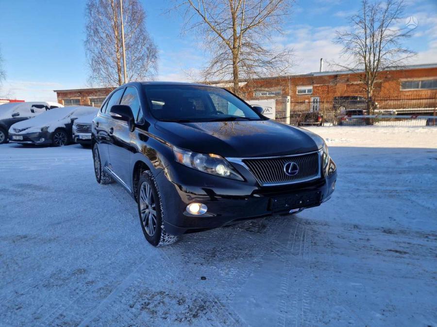 Black Lexus RX 450h 2012 in Ukmerge, with an engine capacity of 3.46 L and mileage of 238 thousand km for 11250 €, photo 3 on AUTOMOTO.COM.LV