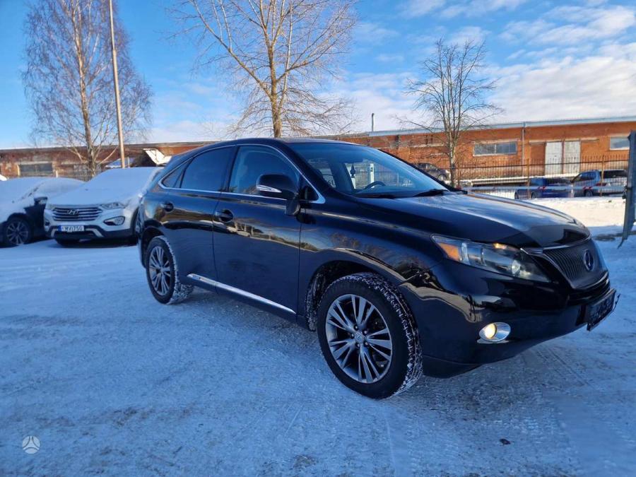 Black Lexus RX 450h 2012 in Ukmerge, with an engine capacity of 3.46 L and mileage of 238 thousand km for 11250 €, photo 4 on AUTOMOTO.COM.LV
