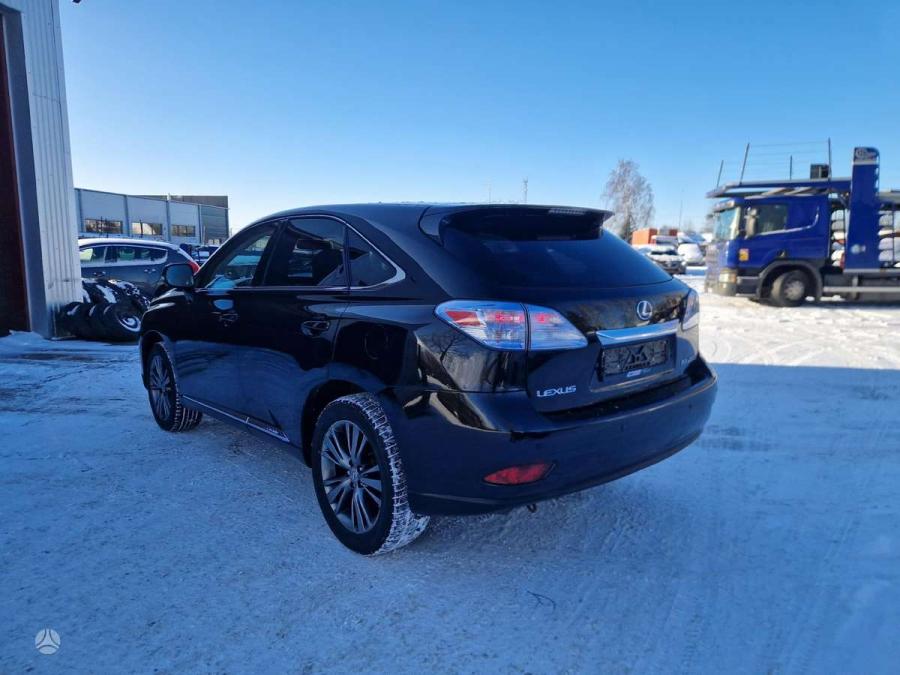 Black Lexus RX 450h 2012 in Ukmerge, with an engine capacity of 3.46 L and mileage of 238 thousand km for 11250 €, photo 10 on AUTOMOTO.COM.LV