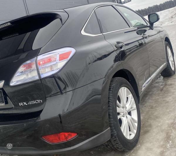 Black Lexus RX 450h 2012 in Vilnius, with an engine capacity of 3.46 L and mileage of 230 thousand km for 12900 €, photo 2 on AUTOMOTO.COM.LV