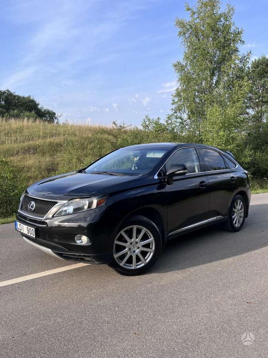 Melns Lexus RX 450h 2012 Viļņa, ar dzinēja tilpumu 3.46 L un nobraukumu 390 tūkst. km par 10000 €, foto 4 vietnē AUTOMOTO.COM.LV