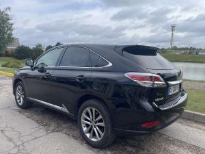 Melns Lexus RX 450h 2012 Viļņa, ar dzinēja tilpumu 3.46 L un nobraukumu 170 tūkst. km par 14950 €, foto 6 vietnē AUTOMOTO.COM.LV