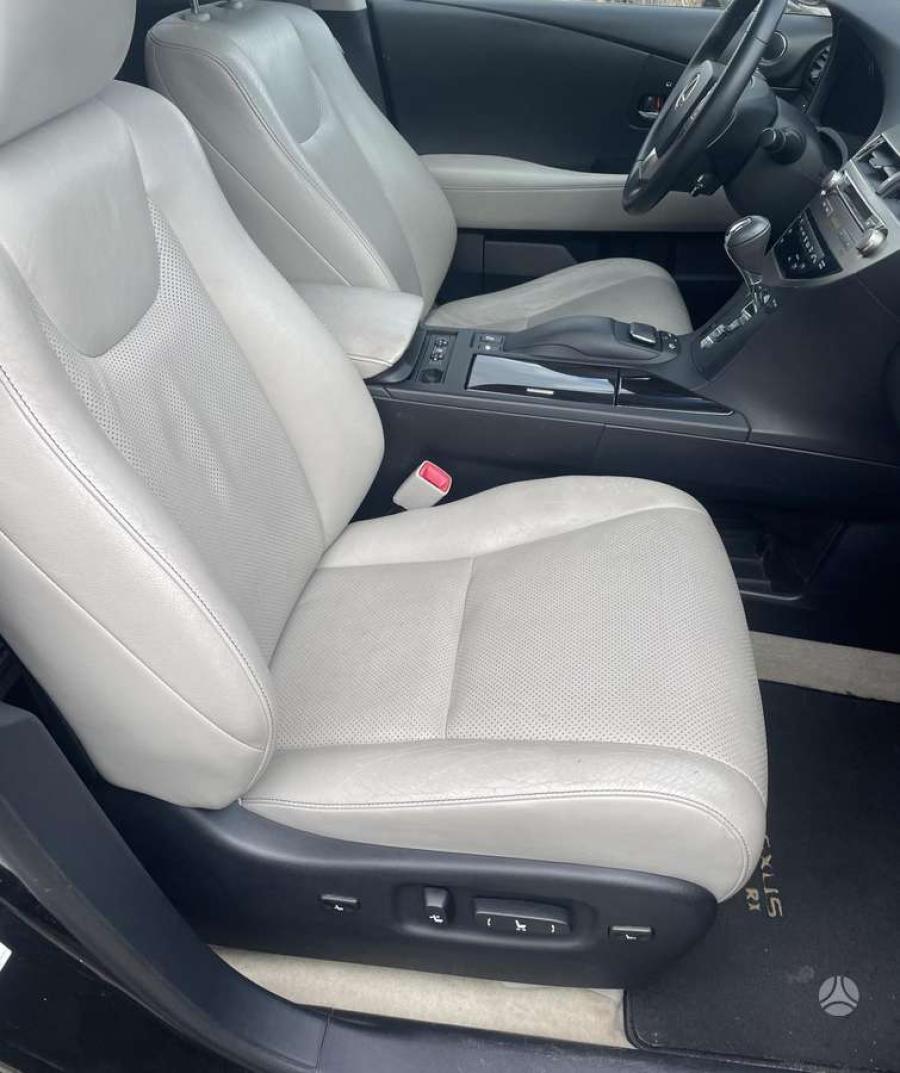 Melns Lexus RX 450h 2012 Viļņa, ar dzinēja tilpumu 3.46 L un nobraukumu 170 tūkst. km par 14950 €, foto 11 vietnē AUTOMOTO.COM.LV
