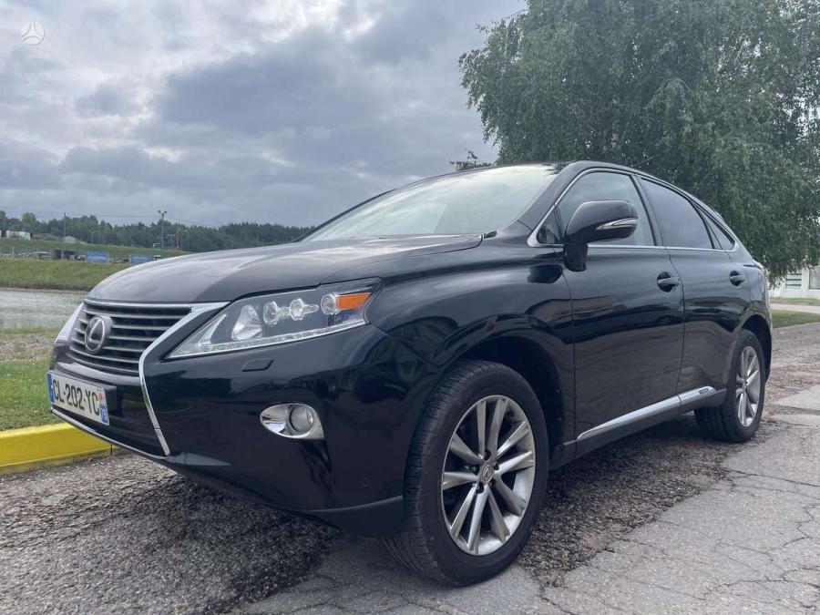 Black Lexus RX 450h 2012 in Vilnius, with an engine capacity of 3.46 L and mileage of 170 thousand km for 14950 €, photo 5 on AUTOMOTO.COM.LV