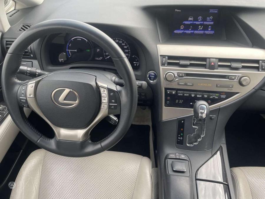 Black Lexus RX 450h 2012 in Vilnius, with an engine capacity of 3.46 L and mileage of 170 thousand km for 14950 €, photo 9 on AUTOMOTO.COM.LV