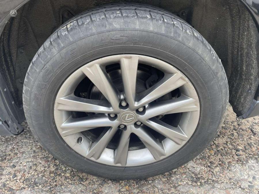 Black Lexus RX 450h 2012 in Vilnius, with an engine capacity of 3.46 L and mileage of 170 thousand km for 14950 €, photo 29 on AUTOMOTO.COM.LV