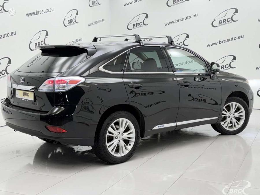 Black Lexus RX 450h 2012 in Vilnius, with an engine capacity of 3.46 L and mileage of 351 thousand km for 7900 €, photo 4 on AUTOMOTO.COM.LV