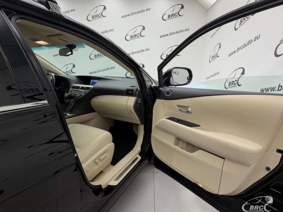 Black Lexus RX 450h 2012 in Vilnius, with an engine capacity of 3.46 L and mileage of 351 thousand km for 7900 €, photo 10 on AUTOMOTO.COM.LV