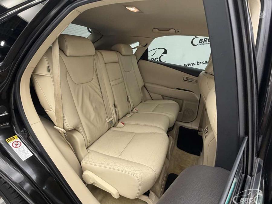 Black Lexus RX 450h 2012 in Vilnius, with an engine capacity of 3.46 L and mileage of 351 thousand km for 7900 €, photo 14 on AUTOMOTO.COM.LV