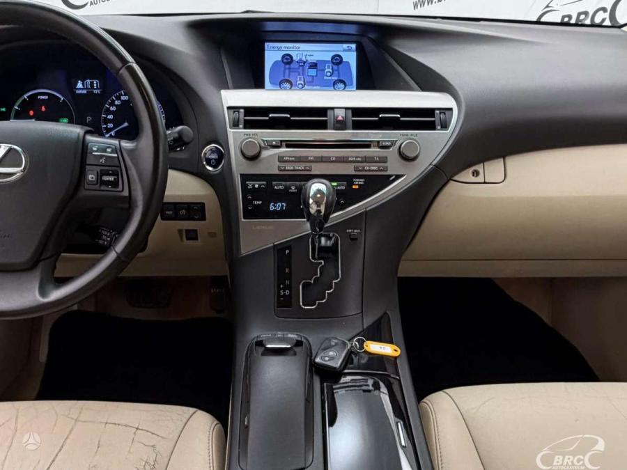 Black Lexus RX 450h 2012 in Vilnius, with an engine capacity of 3.46 L and mileage of 351 thousand km for 7900 €, photo 18 on AUTOMOTO.COM.LV