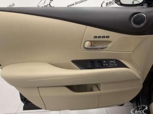Black Lexus RX 450h 2012 in Vilnius, with an engine capacity of 3.46 L and mileage of 351 thousand km for 7900 €, photo 24 on AUTOMOTO.COM.LV