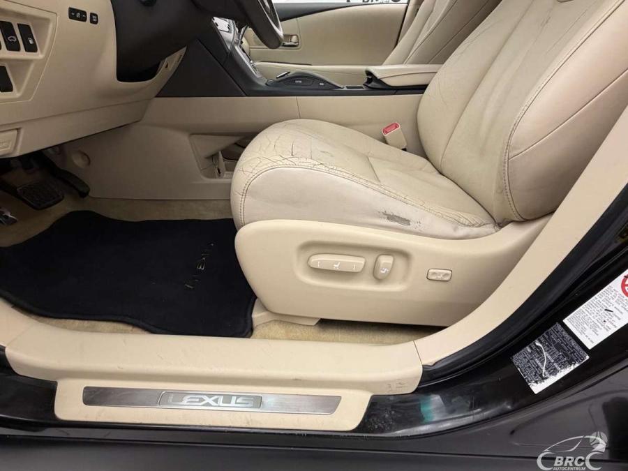 Black Lexus RX 450h 2012 in Vilnius, with an engine capacity of 3.46 L and mileage of 351 thousand km for 7900 €, photo 26 on AUTOMOTO.COM.LV
