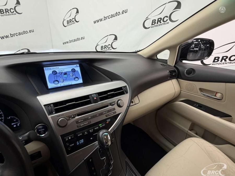 Black Lexus RX 450h 2012 in Vilnius, with an engine capacity of 3.46 L and mileage of 351 thousand km for 7900 €, photo 31 on AUTOMOTO.COM.LV