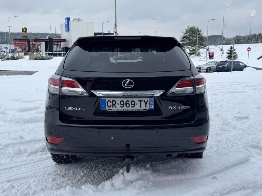 Black Lexus RX 450h 2013 in Vilnius, with an engine capacity of 3.46 L and mileage of 285 thousand km for 12750 €, photo 6 on AUTOMOTO.COM.LV