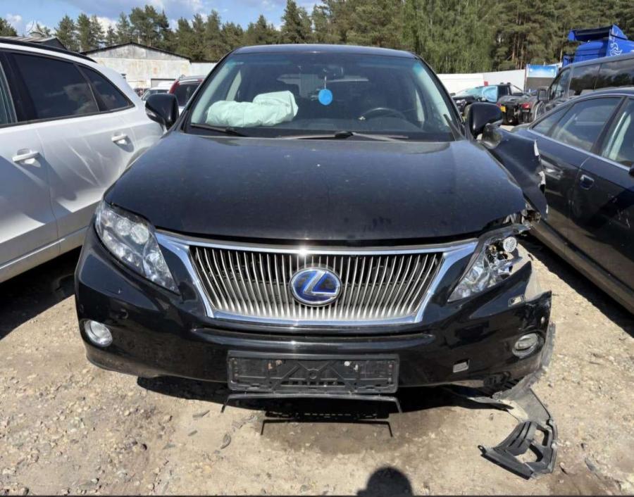 Black Lexus RX 450h 2013 in Siauliai, with an engine capacity of 3.50 L and mileage of 229 thousand km for 5750 €, photo 3 on AUTOMOTO.COM.LV