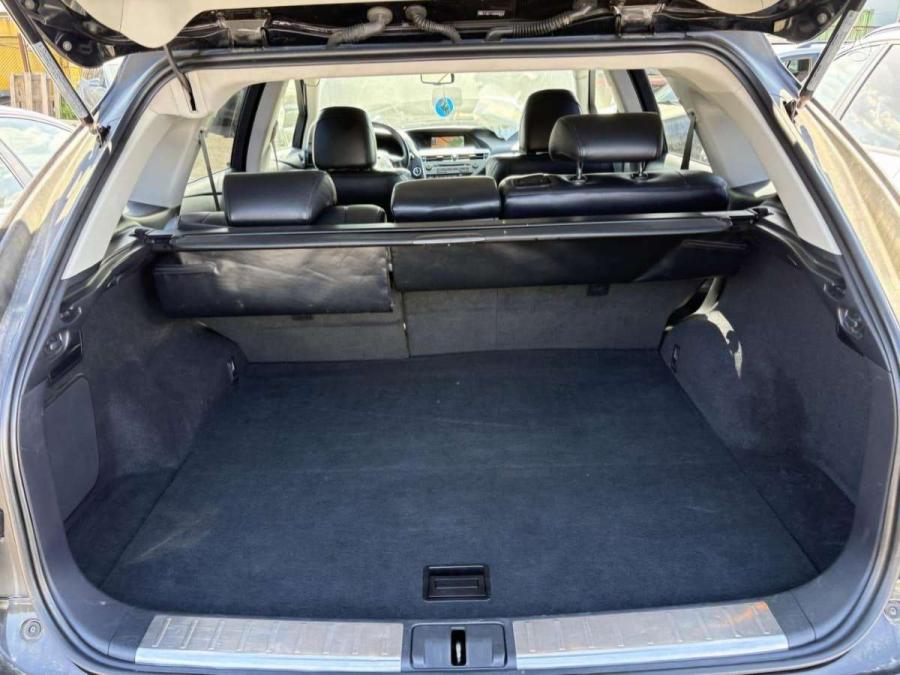 Black Lexus RX 450h 2013 in Siauliai, with an engine capacity of 3.50 L and mileage of 229 thousand km for 5750 €, photo 12 on AUTOMOTO.COM.LV
