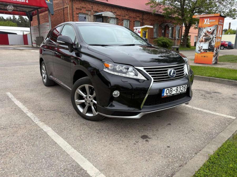 Black Lexus RX 450h 2013 in Vilnius, with an engine capacity of 3.46 L and mileage of 251 thousand km for 16698 €, photo 1 on AUTOMOTO.COM.LV