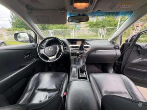 Black Lexus RX 450h 2013 in Vilnius, with an engine capacity of 3.46 L and mileage of 251 thousand km for 16698 €, photo 6 on AUTOMOTO.COM.LV