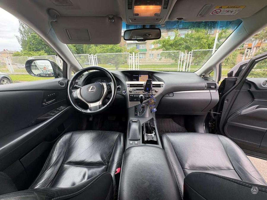 Black Lexus RX 450h 2013 in Vilnius, with an engine capacity of 3.46 L and mileage of 251 thousand km for 16698 €, photo 6 on AUTOMOTO.COM.LV