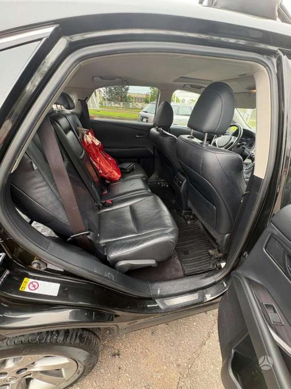 Melns Lexus RX 450h 2013 Viļņa, ar dzinēja tilpumu 3.46 L un nobraukumu 251 tūkst. km par 16698 €, foto 9 vietnē AUTOMOTO.COM.LV