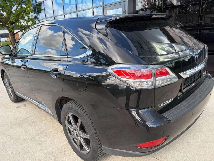 Black Lexus RX 450h 2014 in Panevezys, with an engine capacity of 3.46 L and mileage of 194 thousand km for 15600 €, photo 5 on AUTOMOTO.COM.LV