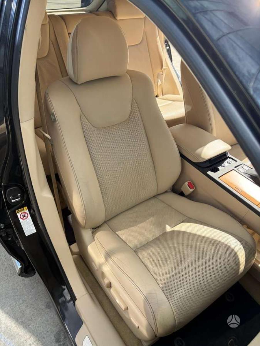 Black Lexus RX 450h 2014 in Panevezys, with an engine capacity of 3.46 L and mileage of 194 thousand km for 15600 €, photo 17 on AUTOMOTO.COM.LV