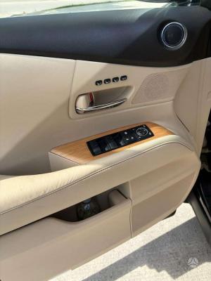 Black Lexus RX 450h 2014 in Panevezys, with an engine capacity of 3.46 L and mileage of 194 thousand km for 15600 €, photo 24 on AUTOMOTO.COM.LV