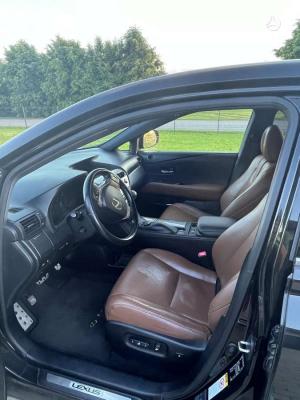 Black Lexus RX 450h 2014 in Prienai, with an engine capacity of 3.46 L and mileage of 287 thousand km for 17600 €, photo 6 on AUTOMOTO.COM.LV