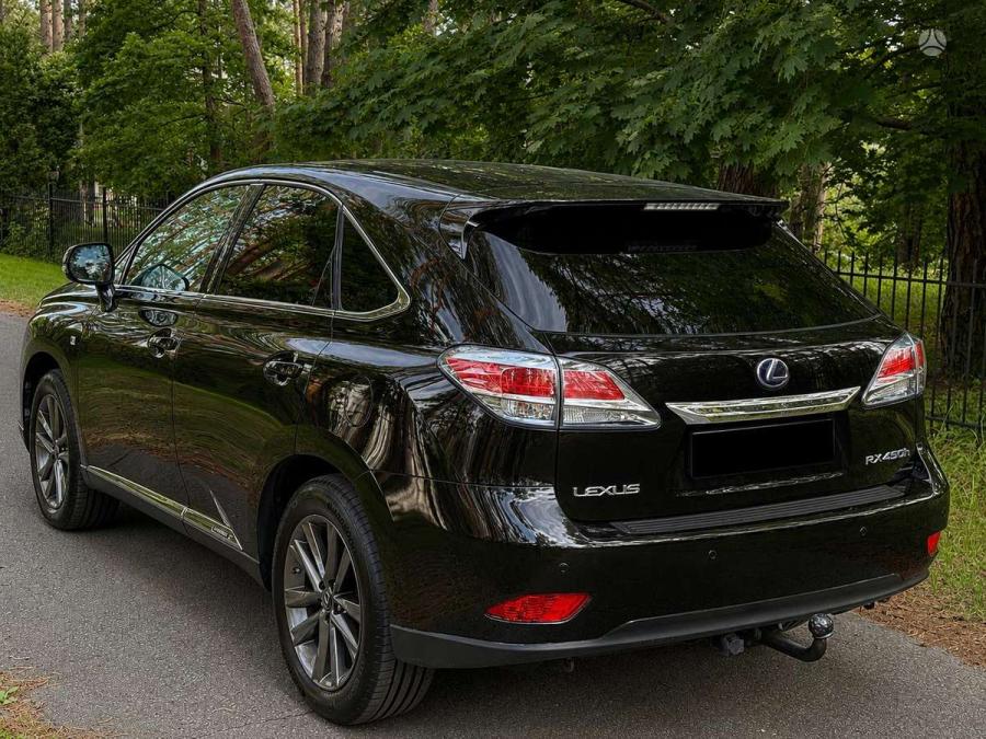Black Lexus RX 450h 2014 in Vilnius, with an engine capacity of 3.46 L and mileage of 197 thousand km for 18700 €, photo 10 on AUTOMOTO.COM.LV