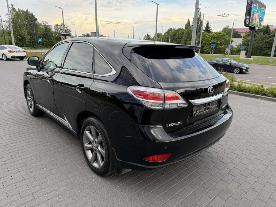 Melns Lexus RX 450h 2014 Viļņa, ar dzinēja tilpumu 3.46 L un nobraukumu 290 tūkst. km par 13300 €, foto 6 vietnē AUTOMOTO.COM.LV