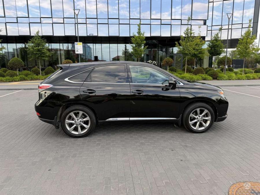 Melns Lexus RX 450h 2014 Viļņa, ar dzinēja tilpumu 3.46 L un nobraukumu 290 tūkst. km par 13300 €, foto 9 vietnē AUTOMOTO.COM.LV
