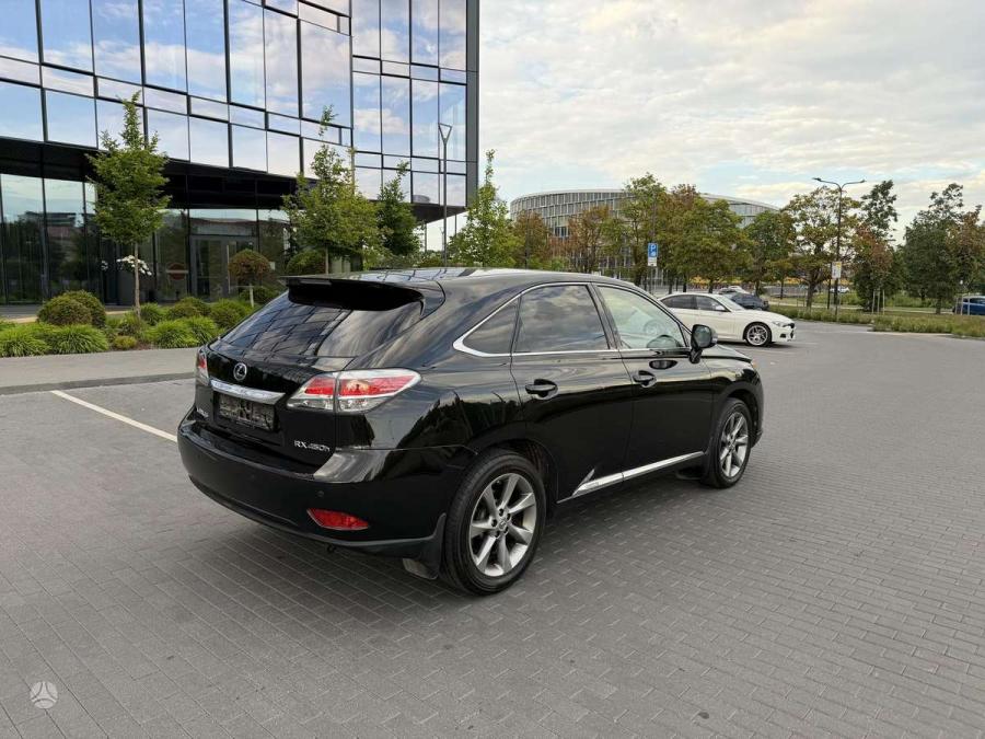 Melns Lexus RX 450h 2014 Viļņa, ar dzinēja tilpumu 3.46 L un nobraukumu 290 tūkst. km par 13300 €, foto 10 vietnē AUTOMOTO.COM.LV