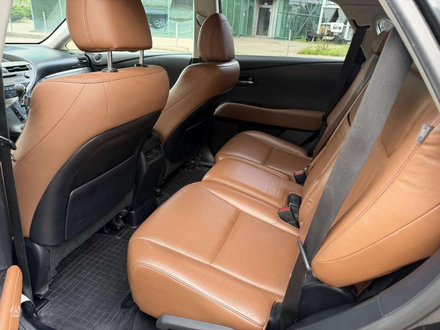 Melns Lexus RX 450h 2014 Viļņa, ar dzinēja tilpumu 3.46 L un nobraukumu 290 tūkst. km par 13300 €, foto 16 vietnē AUTOMOTO.COM.LV