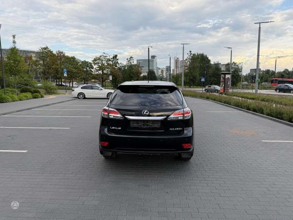 Black Lexus RX 450h 2014 in Vilnius, with an engine capacity of 3.46 L and mileage of 289 thousand km for 13200 €, photo 3 on AUTOMOTO.COM.LV