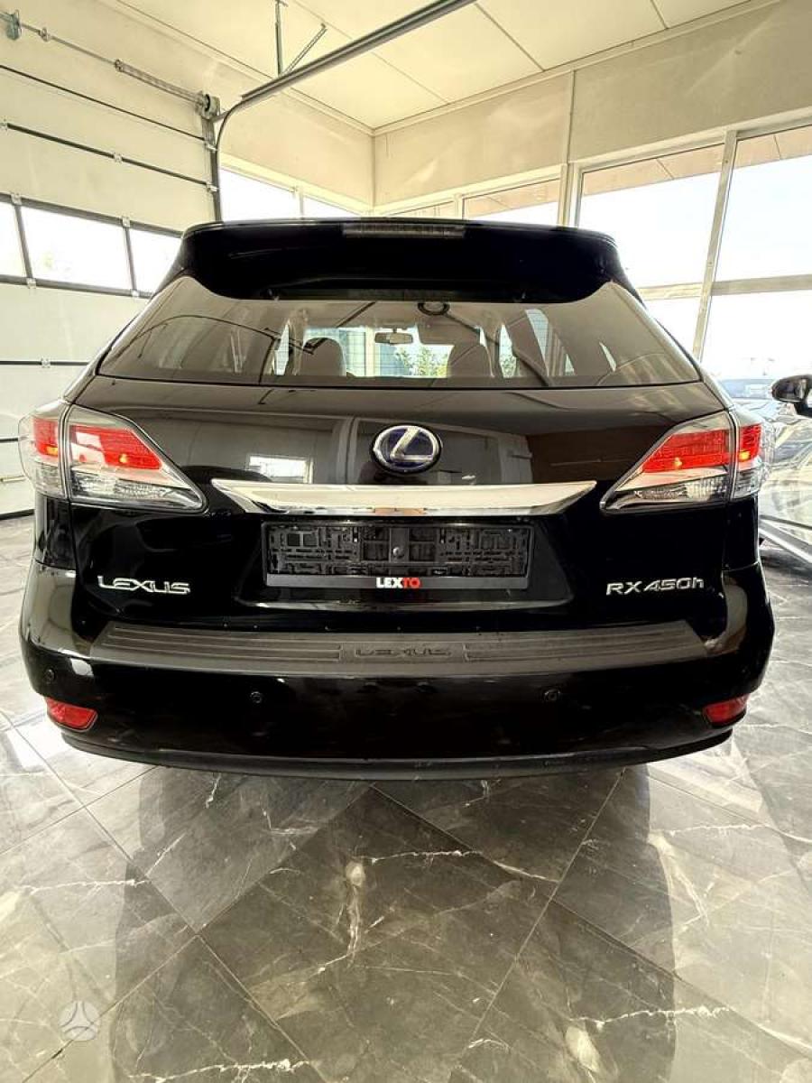 Melns Lexus RX 450h 2014 Panevēža, ar dzinēja tilpumu 3.46 L un nobraukumu 194 tūkst. km par 15900 €, foto 10 vietnē AUTOMOTO.COM.LV