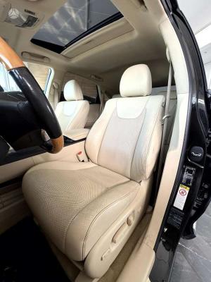 Melns Lexus RX 450h 2014 Panevēža, ar dzinēja tilpumu 3.46 L un nobraukumu 194 tūkst. km par 15900 €, foto 16 vietnē AUTOMOTO.COM.LV