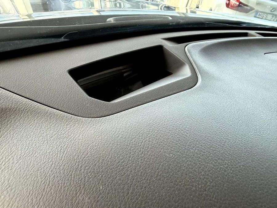 Melns Lexus RX 450h 2014 Panevēža, ar dzinēja tilpumu 3.46 L un nobraukumu 194 tūkst. km par 15900 €, foto 19 vietnē AUTOMOTO.COM.LV