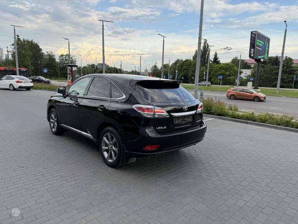 Black Lexus RX 450h 2014 in Vilnius, with an engine capacity of 3.46 L and mileage of 292 thousand km for 12950 €, photo 4 on AUTOMOTO.COM.LV