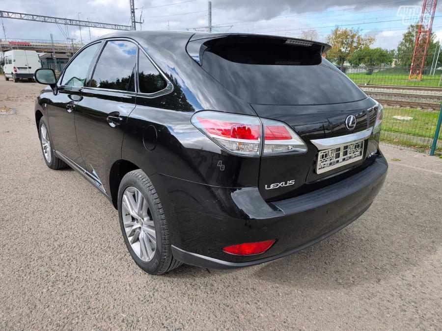 Black Lexus RX 450h 2015 in Siauliai, with an engine capacity of 3.50 L and mileage of 147 thousand km for 15900 €, photo 7 on AUTOMOTO.COM.LV