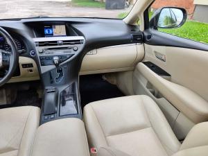 Black Lexus RX 450h 2015 in Siauliai, with an engine capacity of 3.50 L and mileage of 147 thousand km for 15900 €, photo 12 on AUTOMOTO.COM.LV